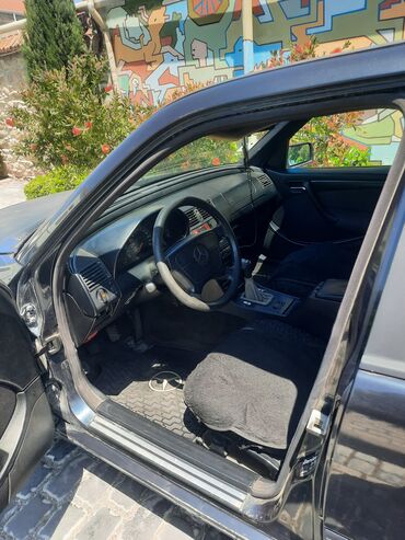 Mawinin. kasmetik. iwi. var. xadavoyi. eladi.: 6300 AZN Mercedes-Benz ...