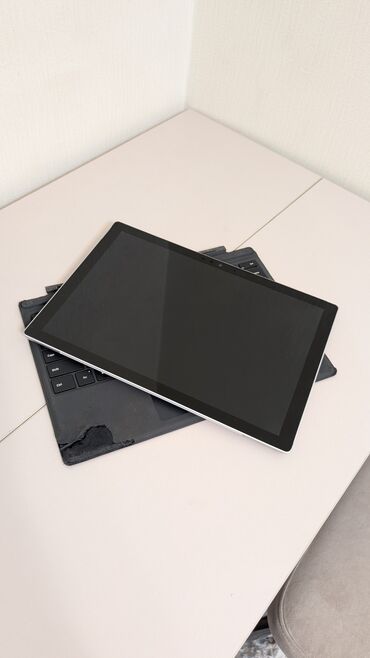 Microsoft Surface Pro 5 (модель 1796): 15500 KGS Ноутбуки | Бишкек ...