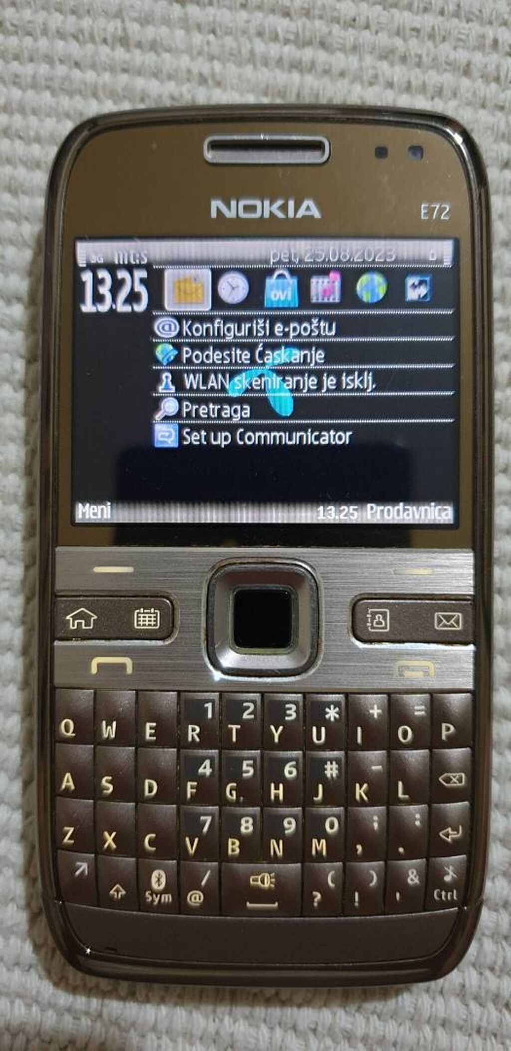 Nokia E72 Gold