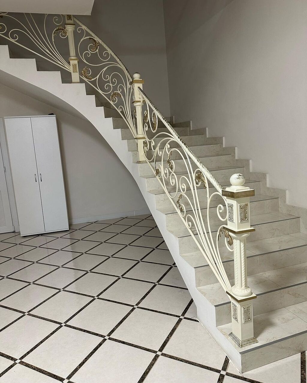 Metal EN MMC olaraq istədiyiniz forma: Razılaşma yolu ilə Pilləkən ...