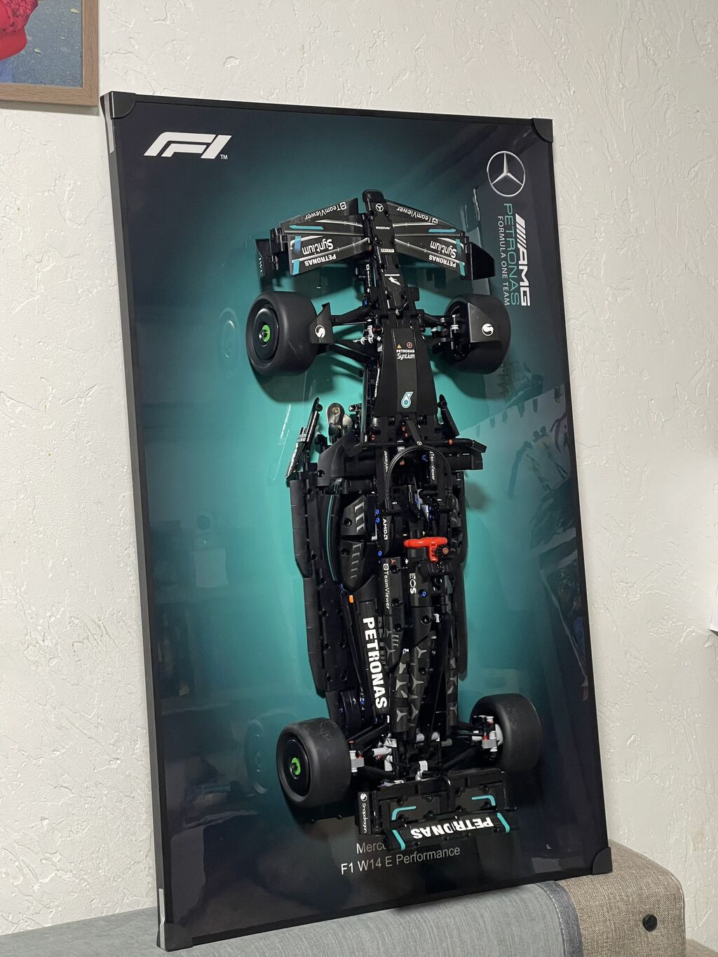 Постер-диорама Mercedes-AMG F1 W14 E Performance: 6000 KGS Игрушки ...