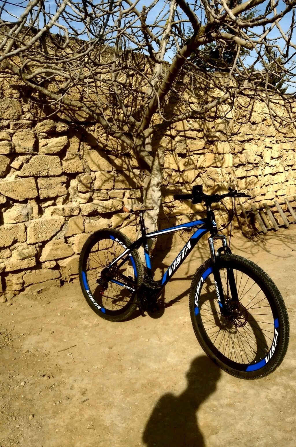 Velosiped əla vəziyyətdədir bəzi aksesuarlarıda veriləcək: 300 AZN ...