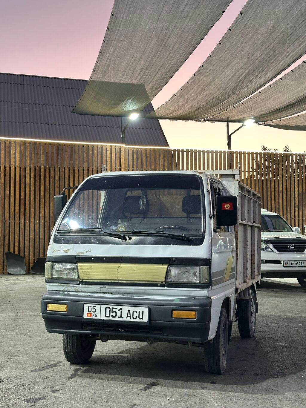 Daewoo Labo 1996 года Обьем 0.8: 260000 KGS Легкий грузовой транспорт ...