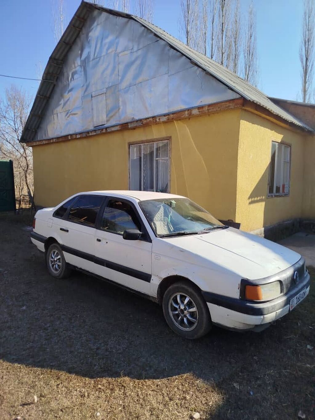 Volkswagen Passat (B3) седан, белый 1.8: 140000 KGS Volkswagen | Тюп ...