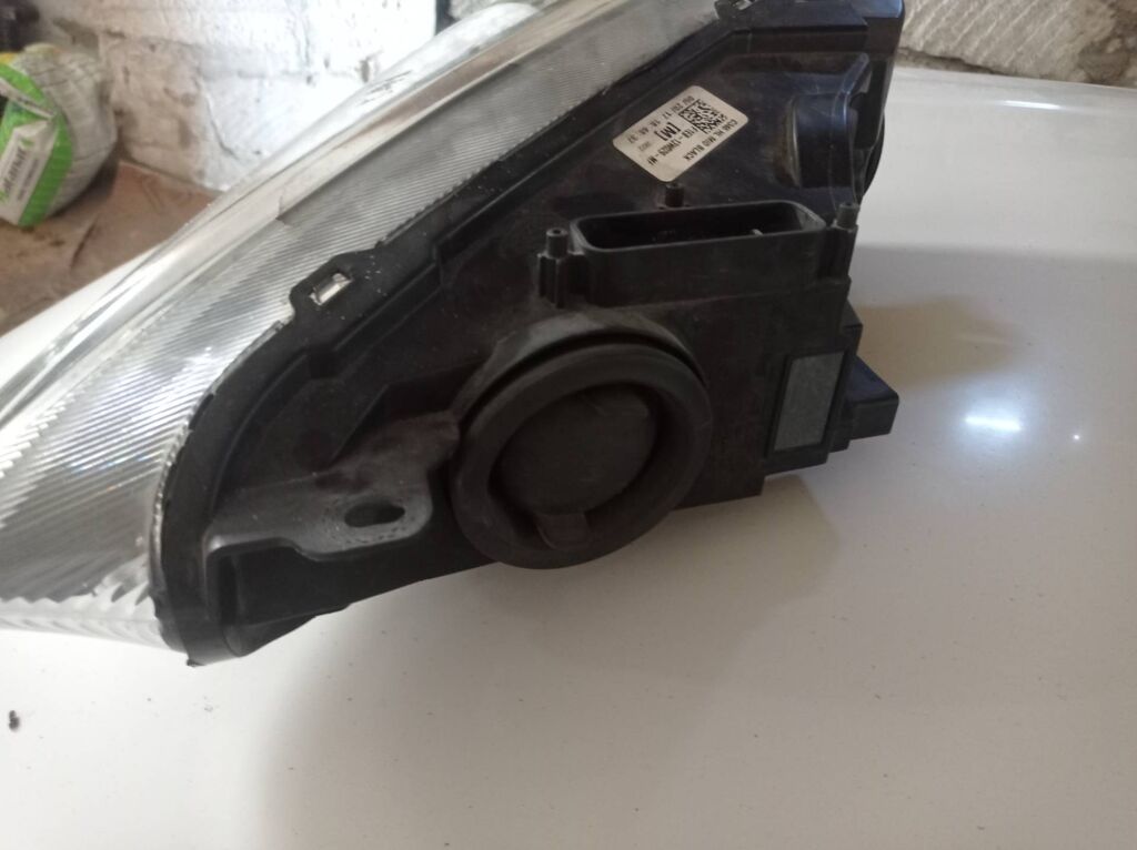 Original 2017-nin Ford Focusunun usdunden cixartmiwam,: 150 AZN Faralar ...