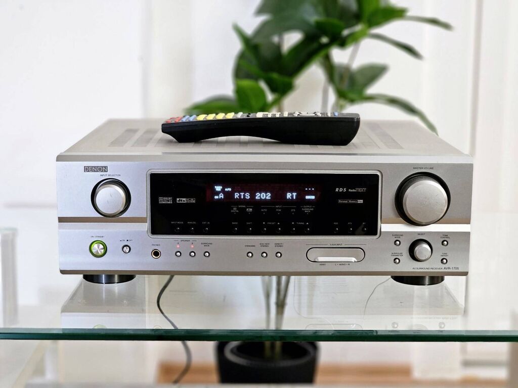 Denon AV surround risiver AVR-1705 NAPOMENA: 120 EUR Pojačala i ...