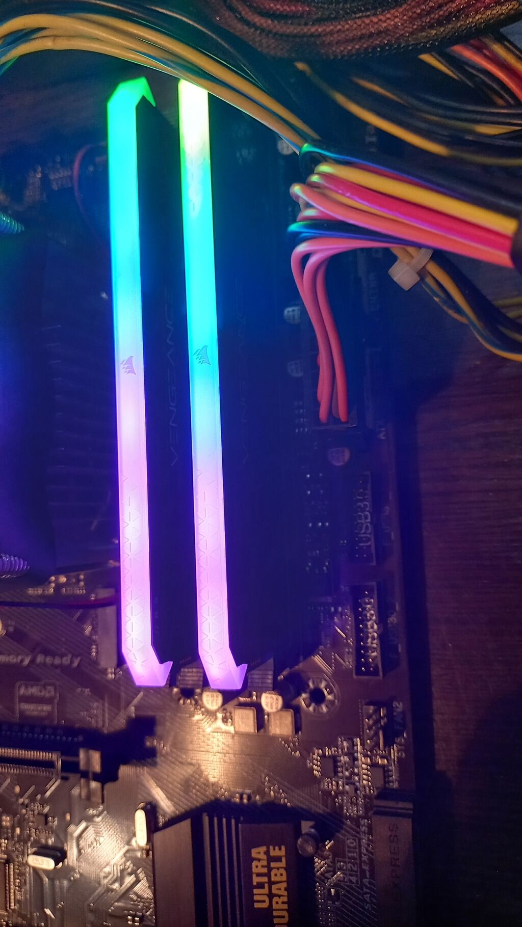 Оперативная память Corsair Vengeance 32gb 16 16 3200mhz 9900 Kgs