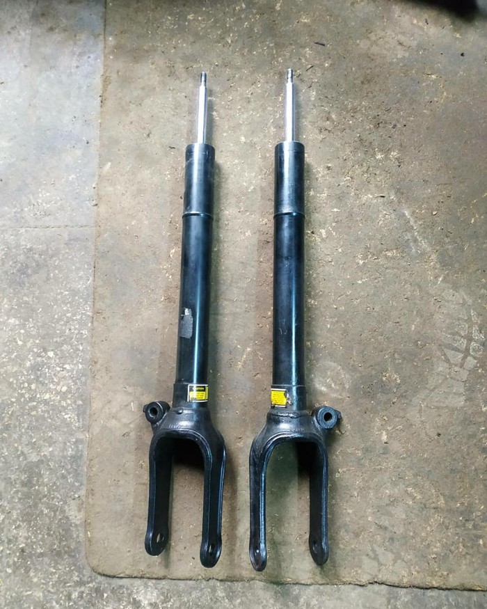 Продам амортизаторы на Мерседес GL350, GL450.: Договорная Амортизаторы ...