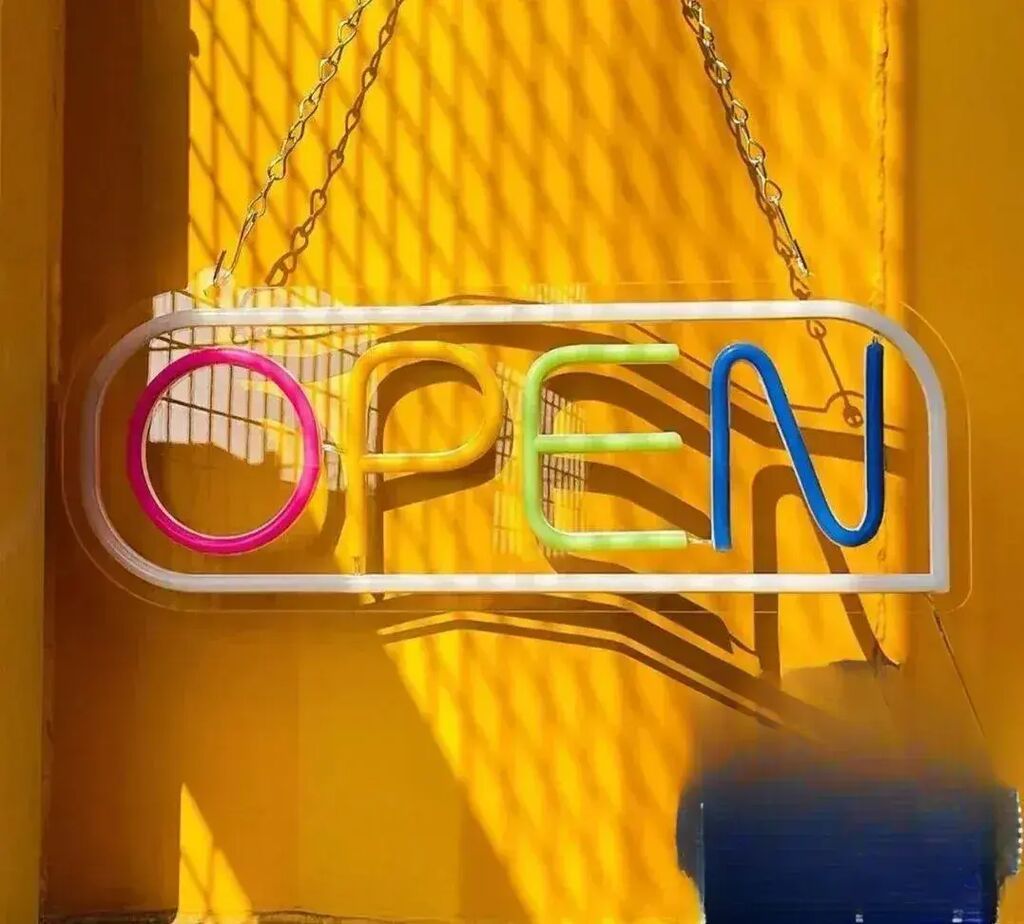 LED RGB svetleća reklama - Open: 2299 RSD ᐈ Reklamiranje, štampanje ...