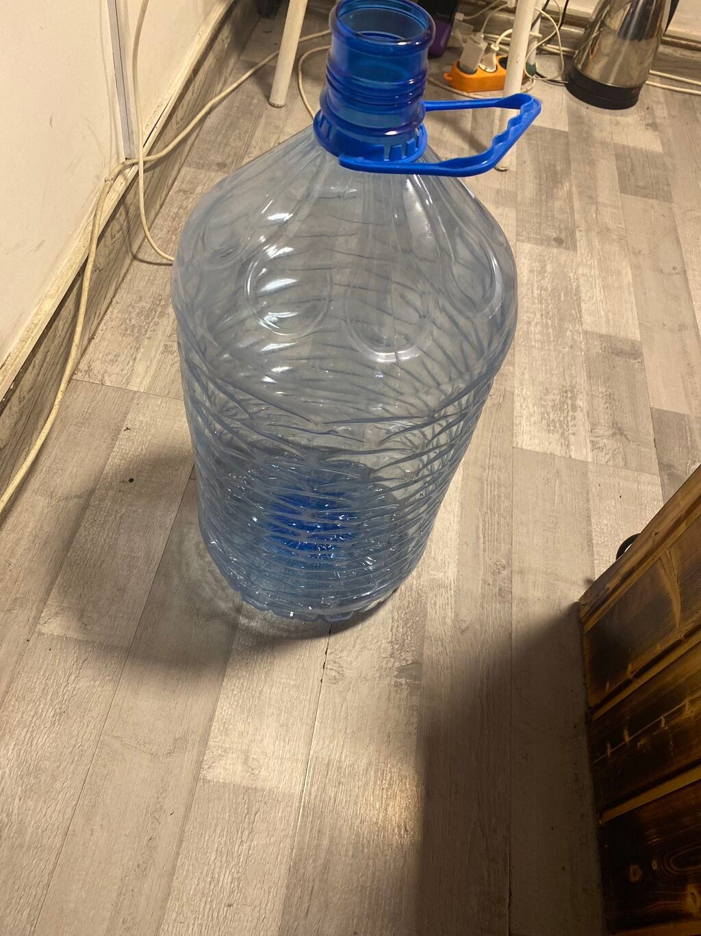 Alıram 19 litirlik su qabları dispensir: 30 AZN Boçkalar və çəlləklər ...