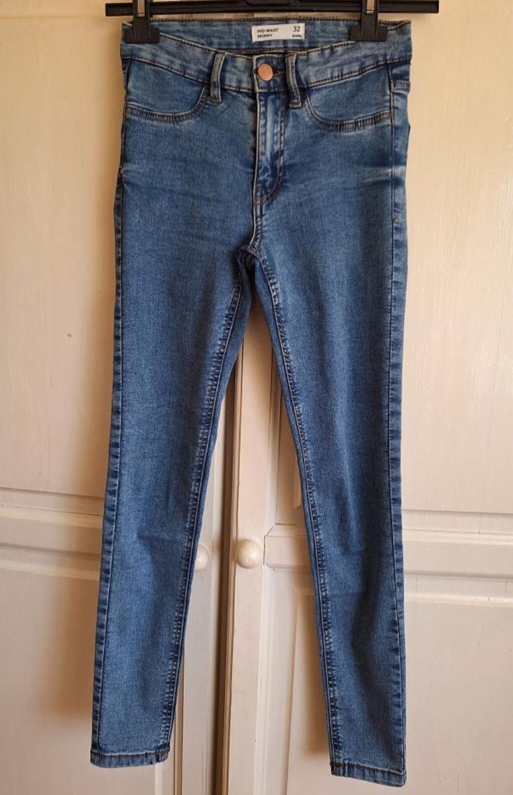 Slim fit. pune elastina. 32.xxs. Nove.: 500 RSD Farmerke | Beograd | 49256348 ᐈ lalafo.rs