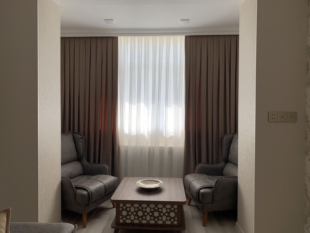 Qonaq otağı dəsti: stol, 6 stul,: 5500 AZN Qonaq otağı dəstləri ...