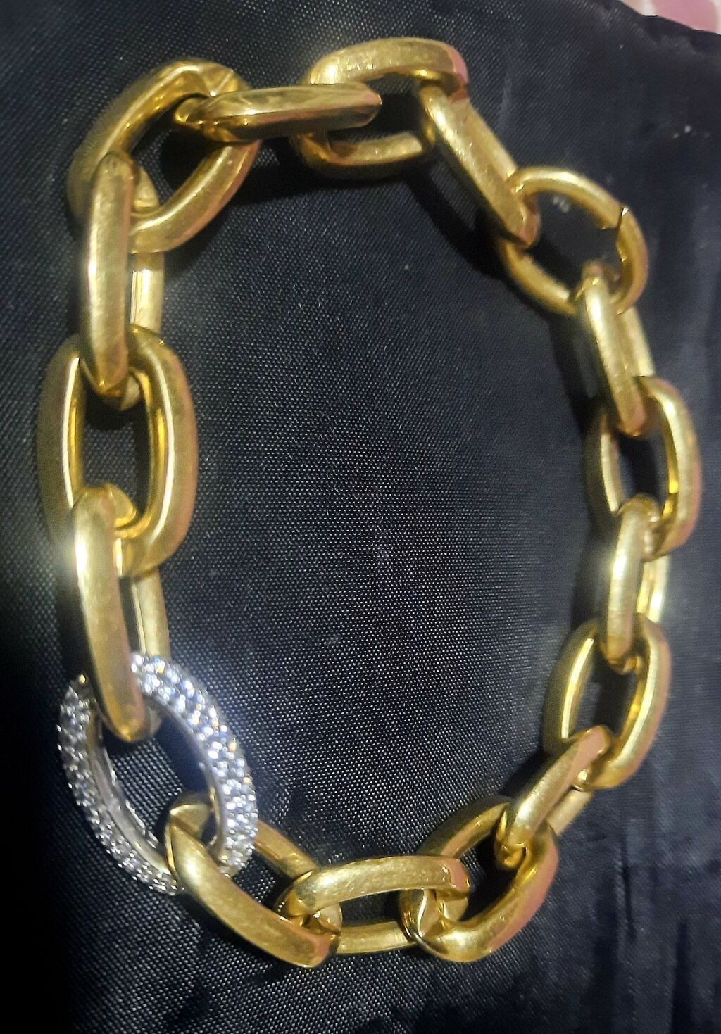 585pr.TIffani.son model.gizli zamok.cox gozel modeldi.Qiymet: 1800 AZN ...