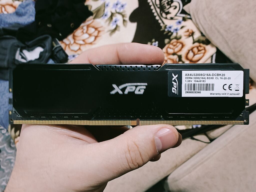 Оперативка Ddr4 8gb частота 3200 с Договорная Оперативная память Ram