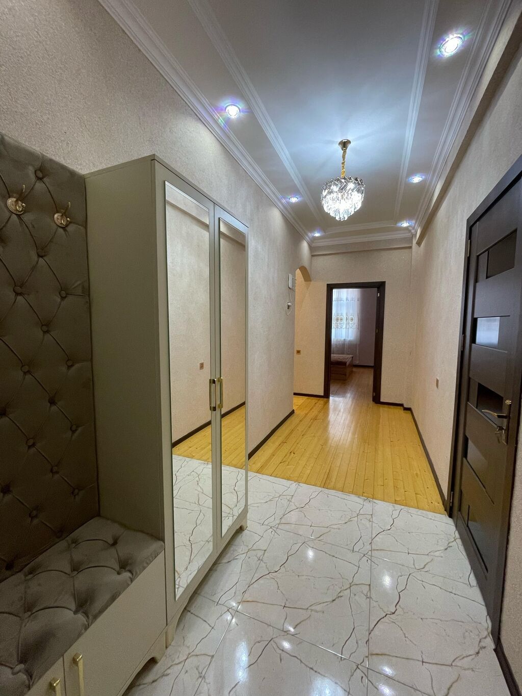 Yeni tikili binada 3 otaqlı mənzil.: 600 AZN Uzunmüddətli kirayə ...