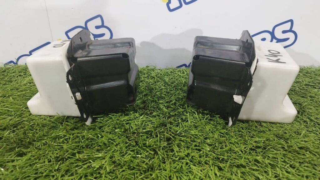 Toyota Camry 40, усилители задних дверей.: 3000 KGS Другие детали ...