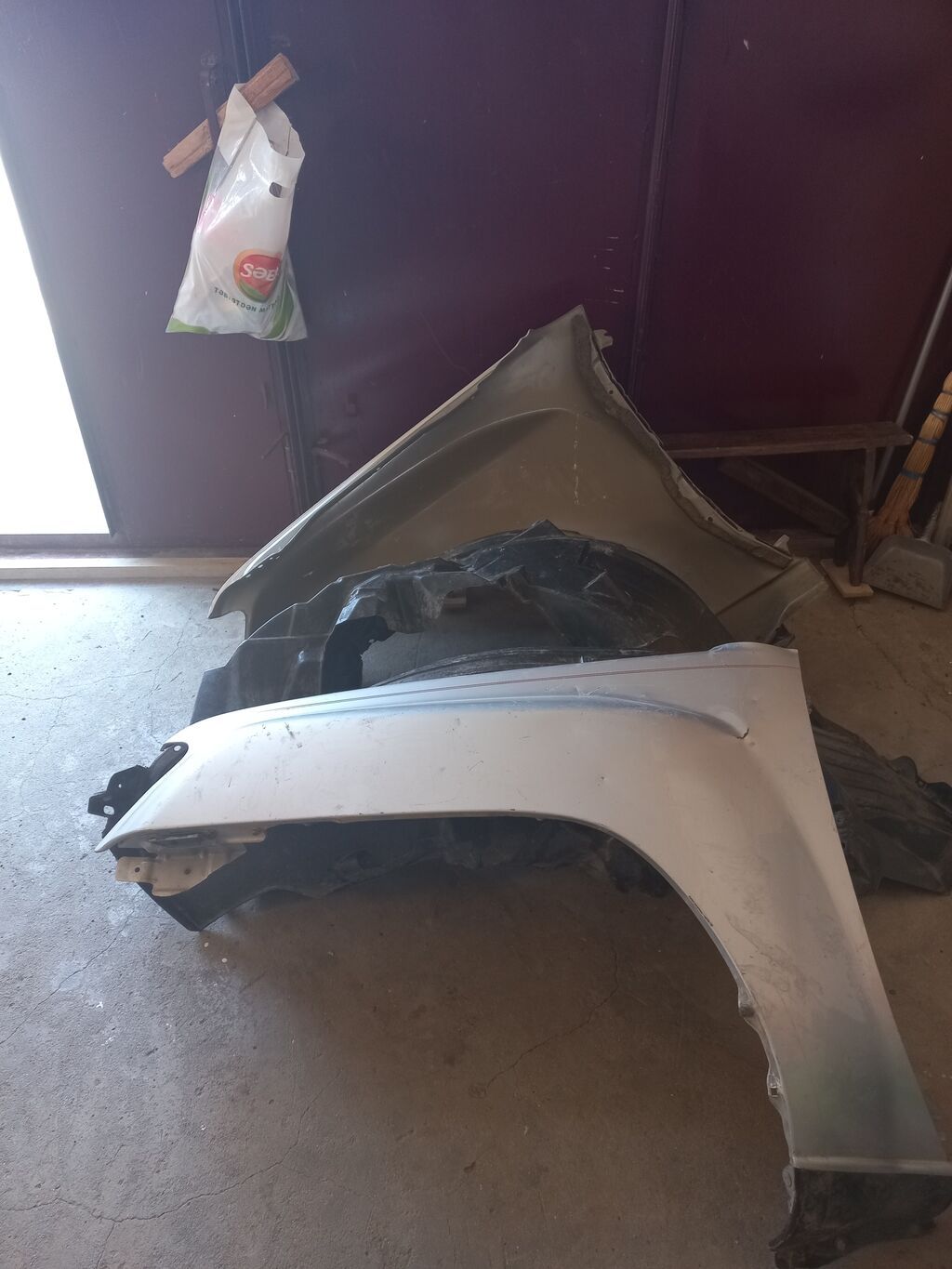 Salam bunlar nissan navaranin saq ve: 150 AZN Krılolar | Xırdalan ...