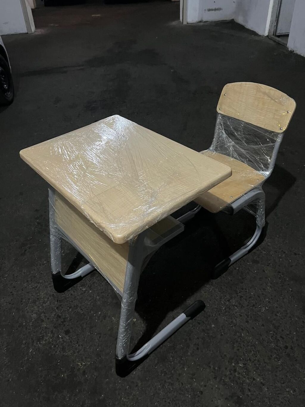 Təhsil mərkəzi, Məktəb, baxça mebeli Parta: 100 AZN Uşaq masaları ...