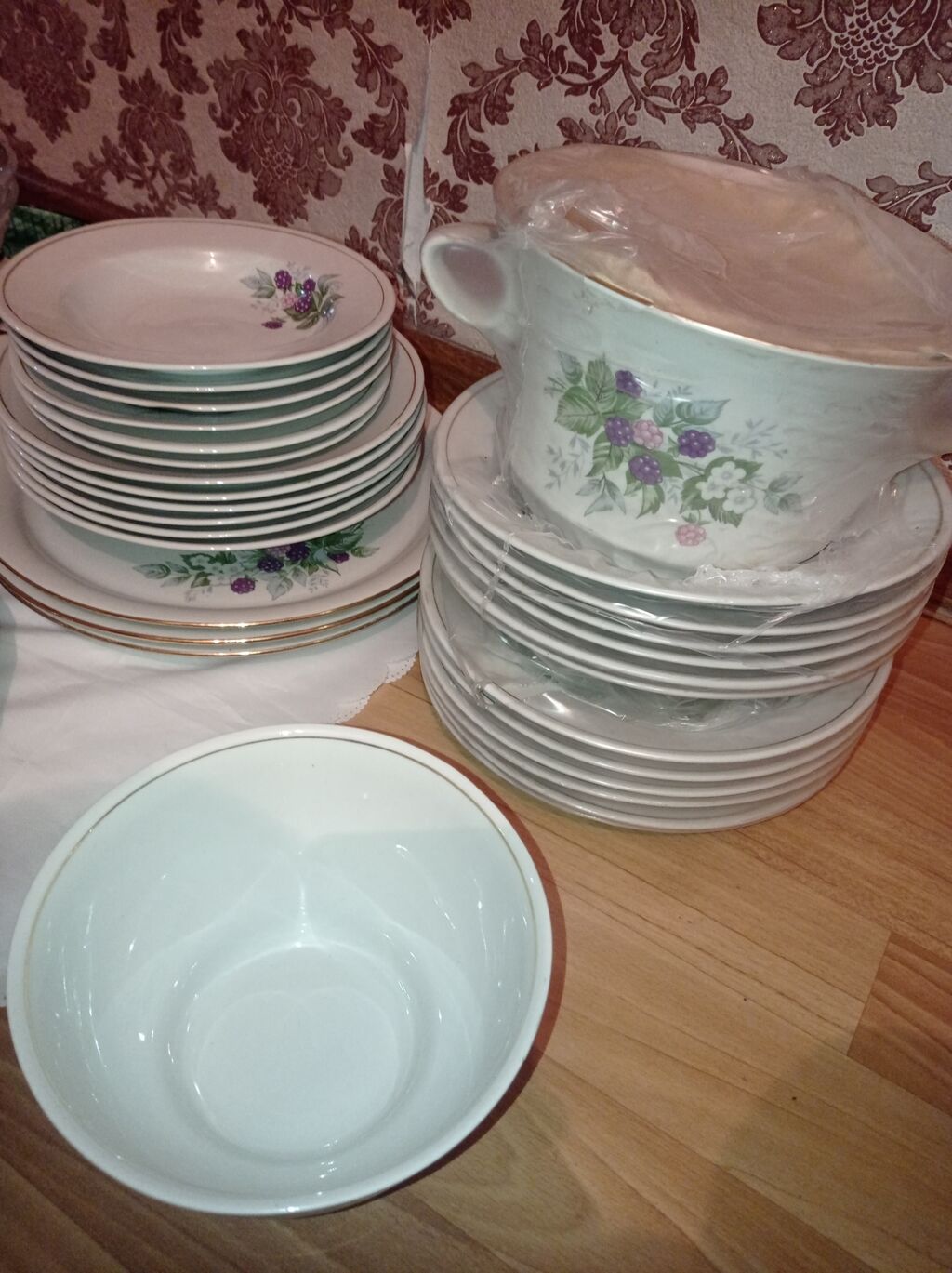Сервиз столовый . СССР. 60 предметов.: 12000 KGS Кухонные наборы ...